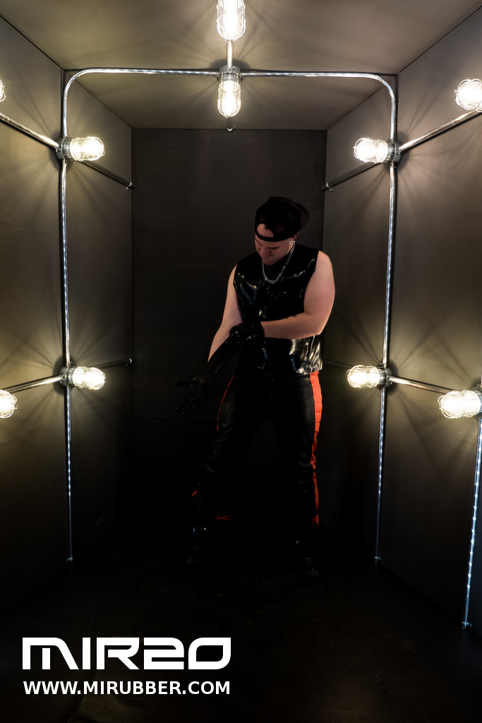 Friday Photo Booth - MIR Contest