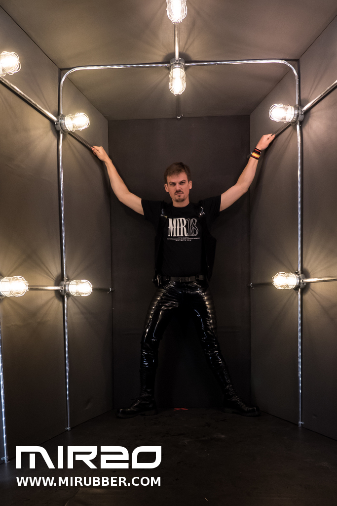 Friday Photo Booth - MIR Contest