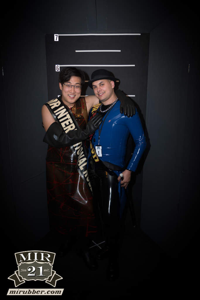 Friday Photobooth - MIR Contest