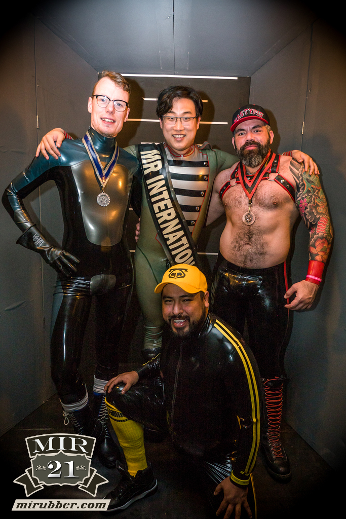 Saturday Photobooth - MIR Contest