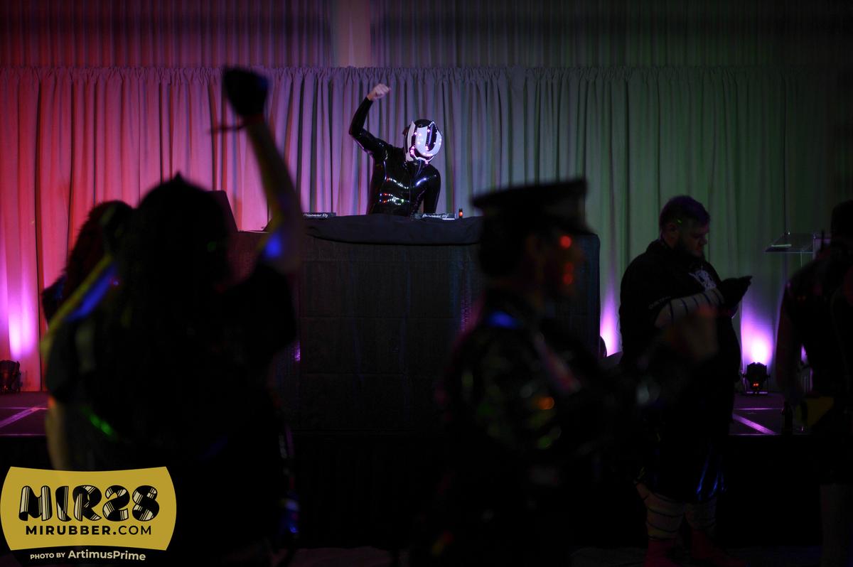 Fri - Recon Dance Party - MIR Contest